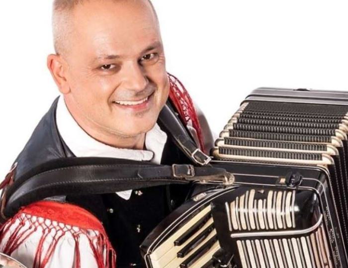 Mooslern OnlineIgor Podpečan, Bass und Bariton